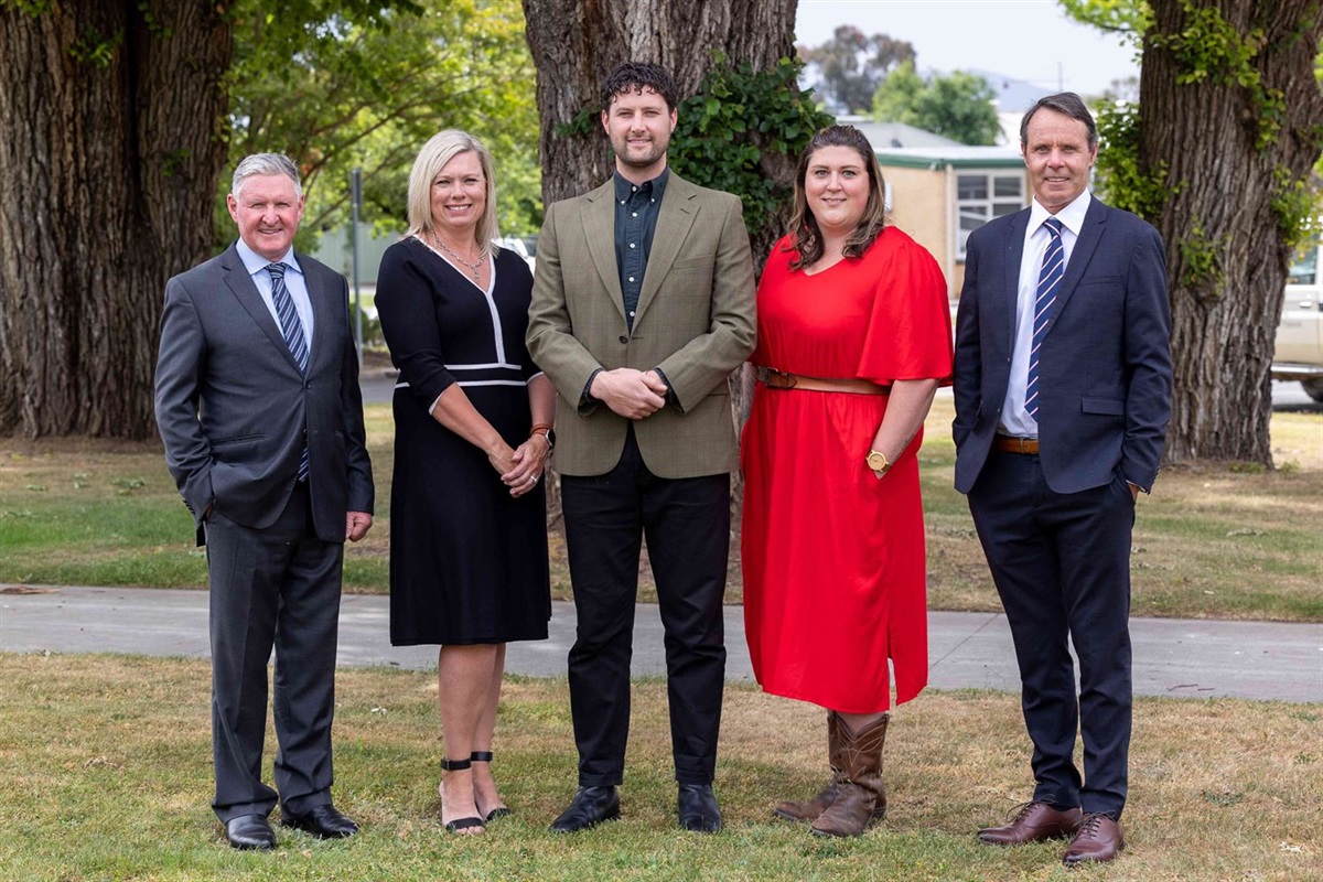 Mansfield Shire welcomes new Councillors - Mansfield Shire Council